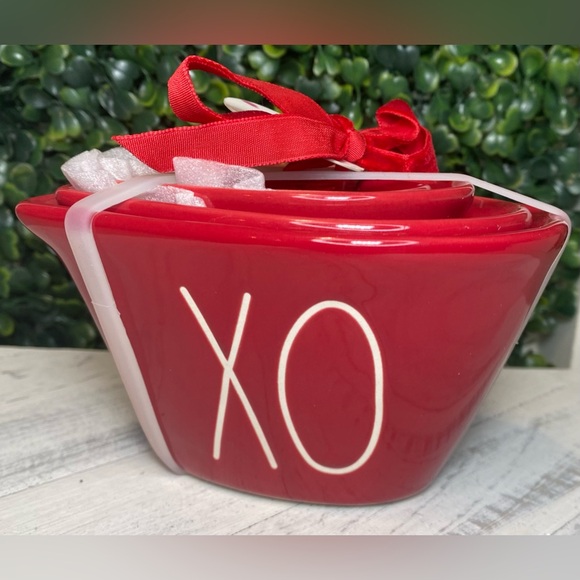 Rae Dunn | Kitchen | Rae Dunn Xo Heart Shaped Measuring Cup Set New ...